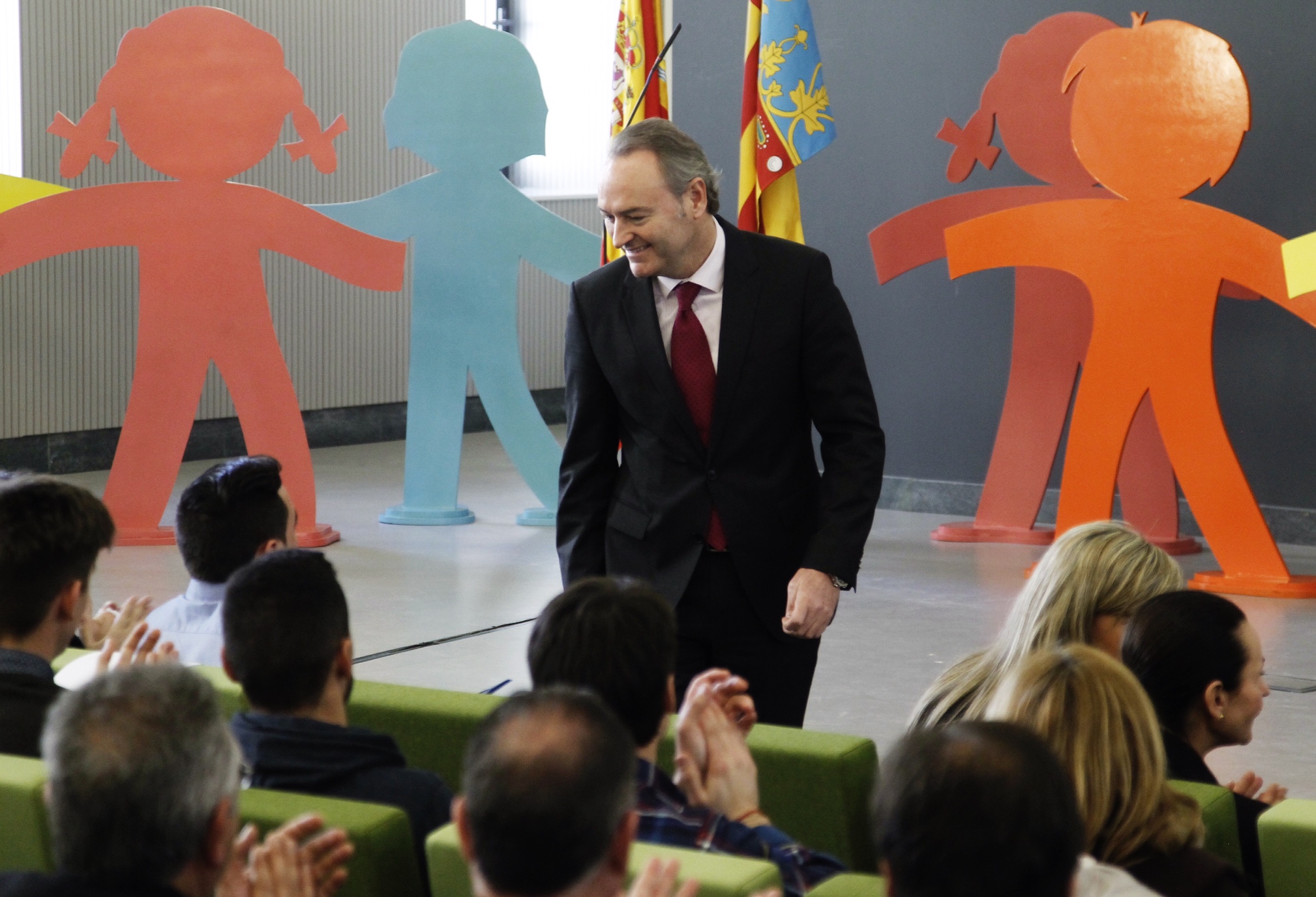 Fabra recuerda el trabajo de la Generalitat para la integración de ...